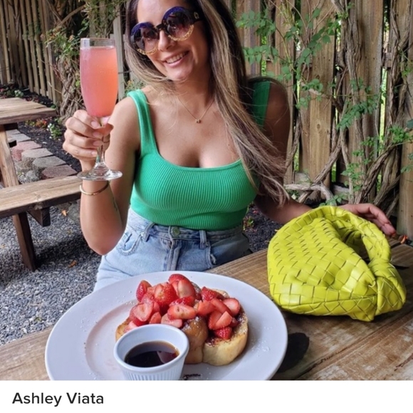 CHANEL | Bags | Read Pro Scammer On Posh | Poshmark